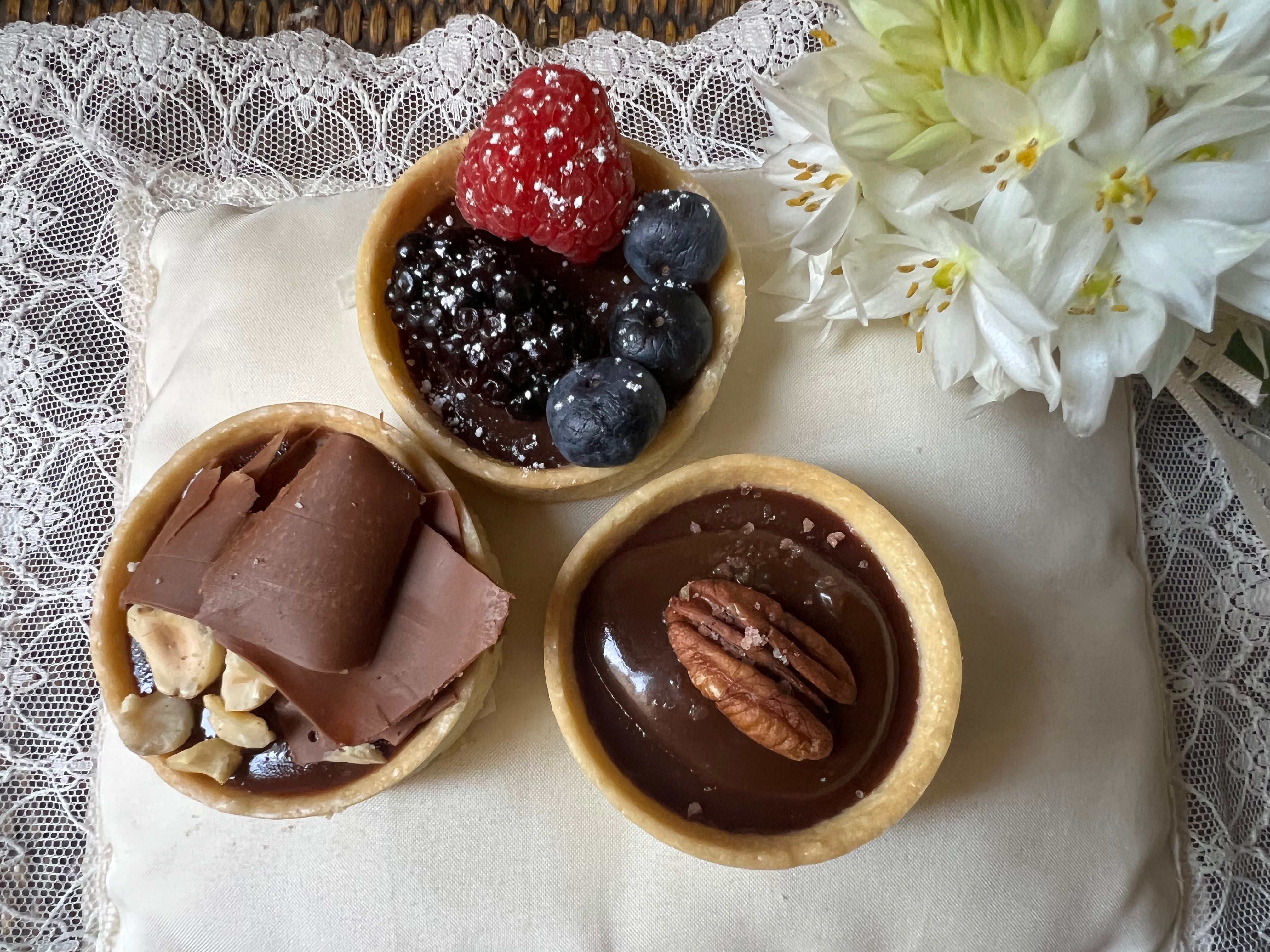 Valentine's Special: Miniature Ganache Tarts Six Pack – Zabo To Go